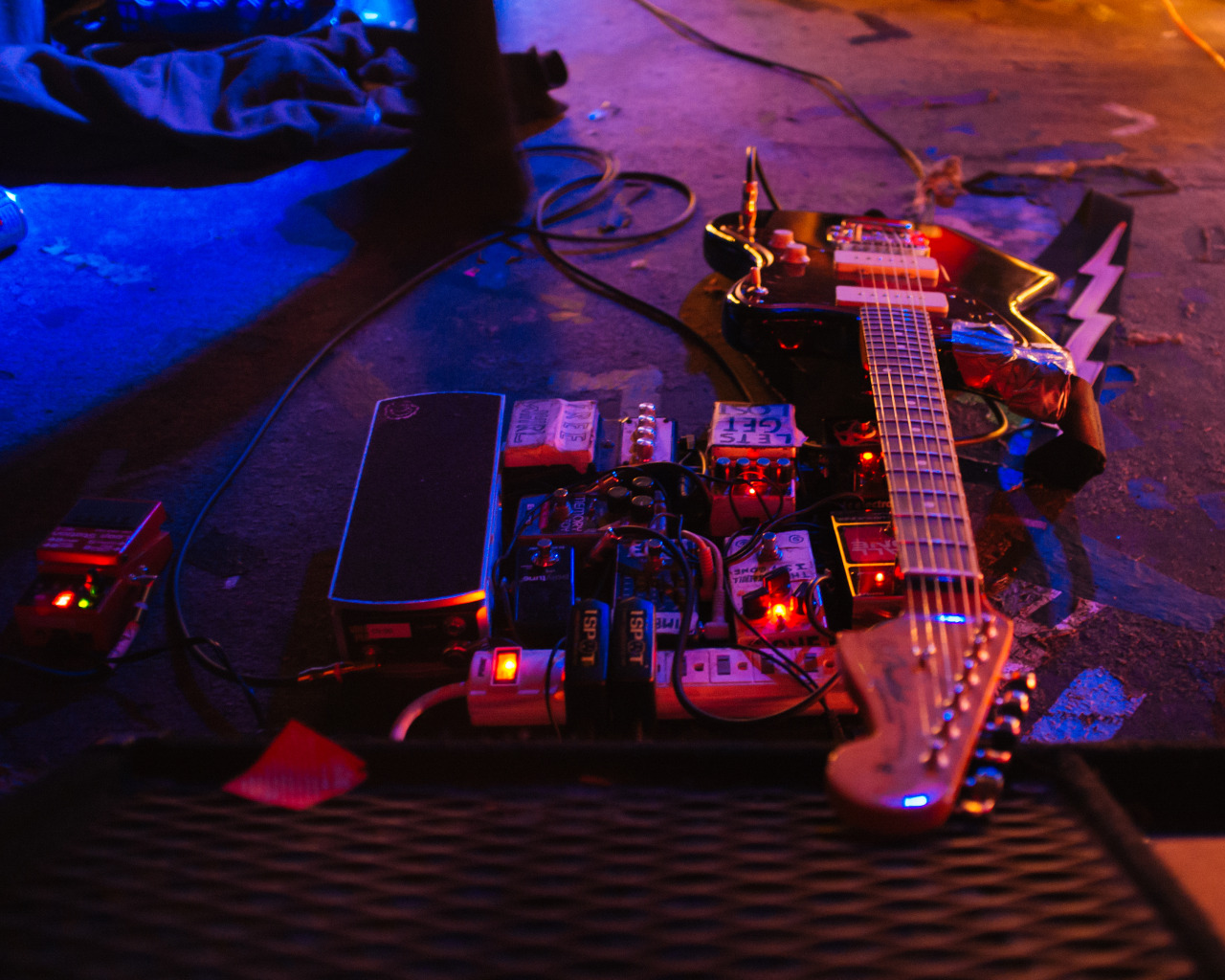 Ethan Smith Media Coursework : Style of Music Magazine 1: Shoegaze ...