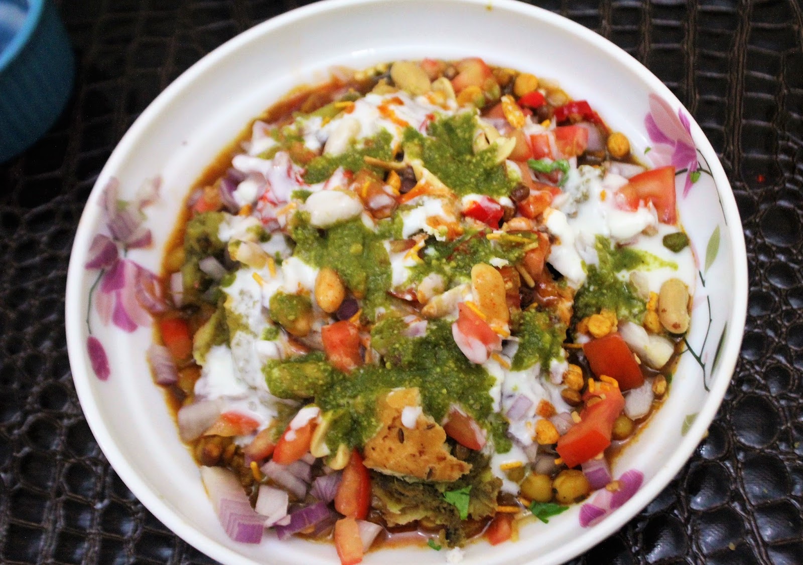Bethica's Kitchen Flavours: Ragda Samosa Chaat - Savoury Street Snack