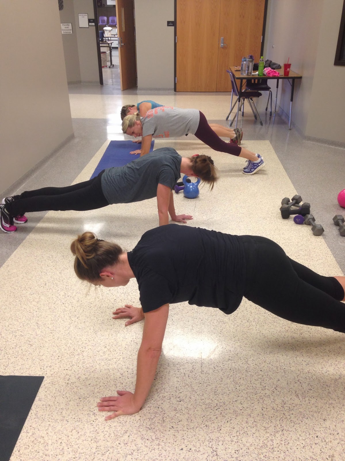 The Healthy Sooner: 15 Minute Body-Weight Pyramid Workout