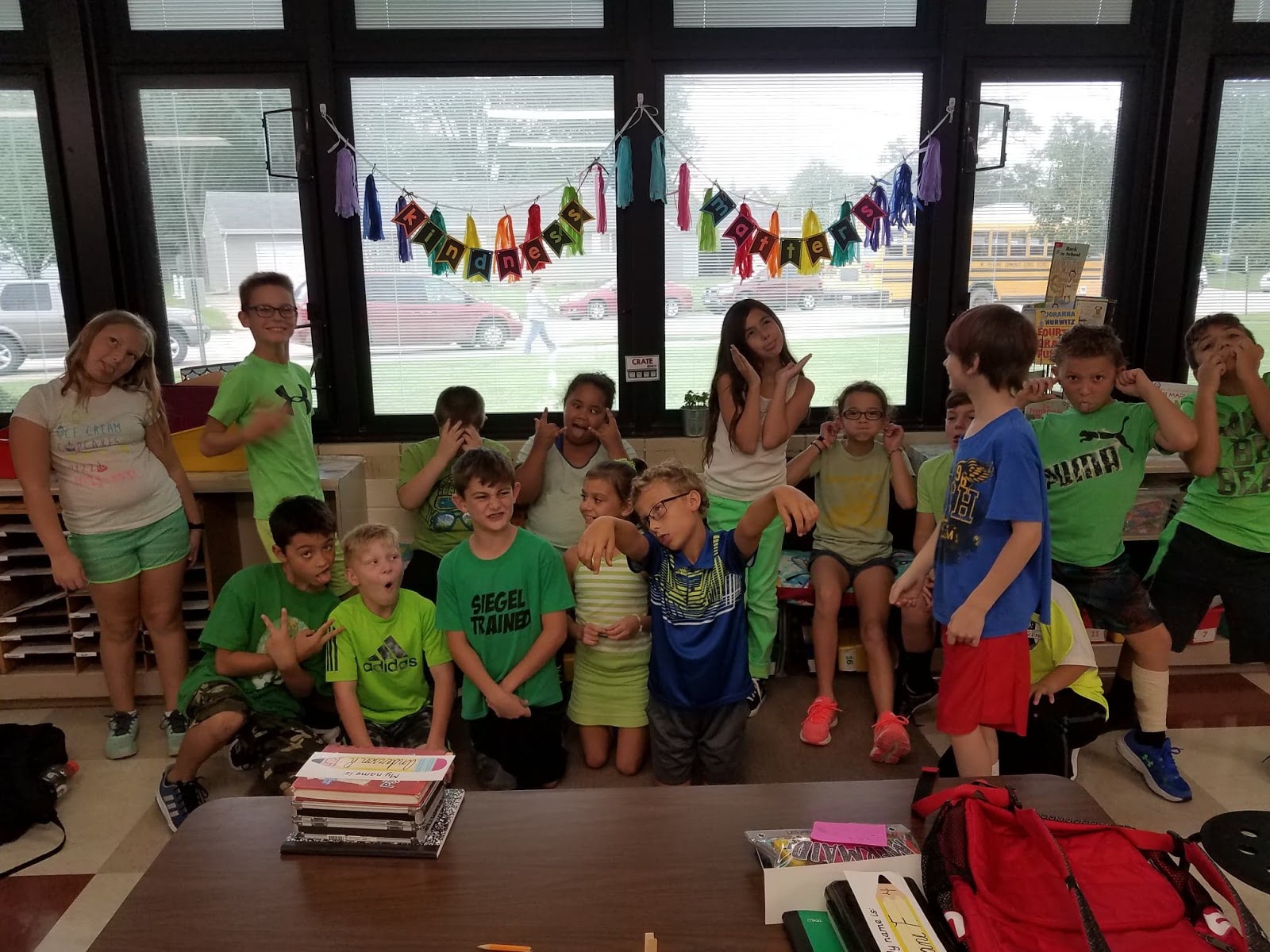 Mrs. Hoyer's Fourth Grade Blog: Meet our class!
