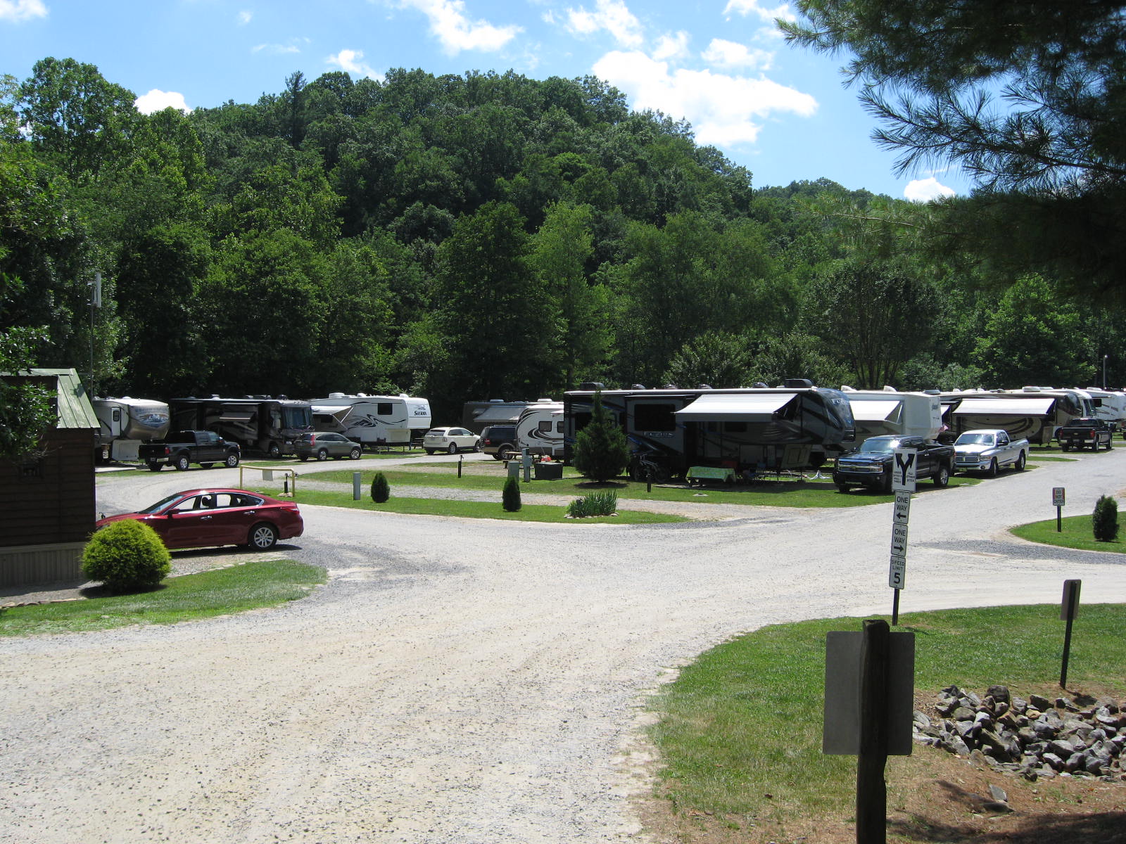 Gary and Clare's Travels: Creekwood Farm Rv Park Fourth of July cookout