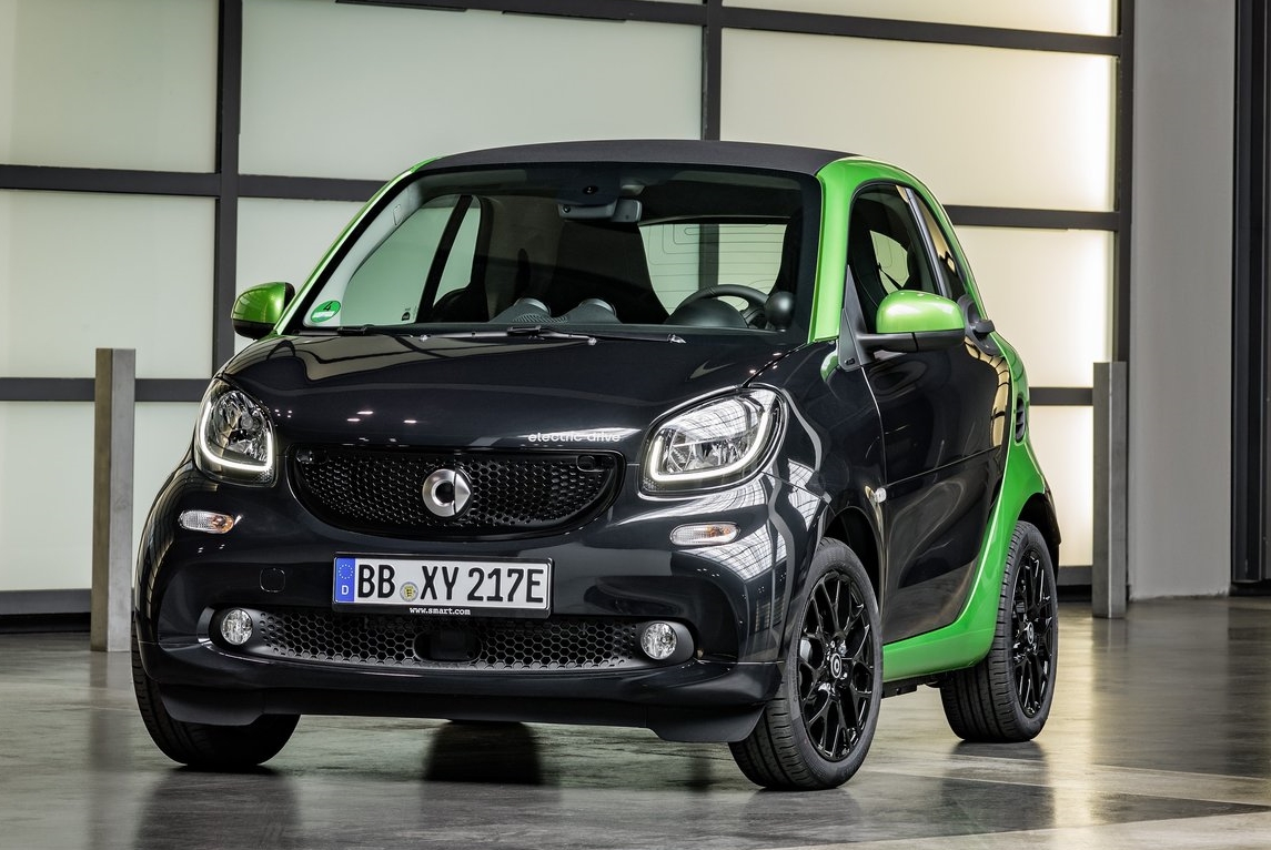 Smart apresenta as versões elétricos de ForTwo e ForFour no Salão do ...
