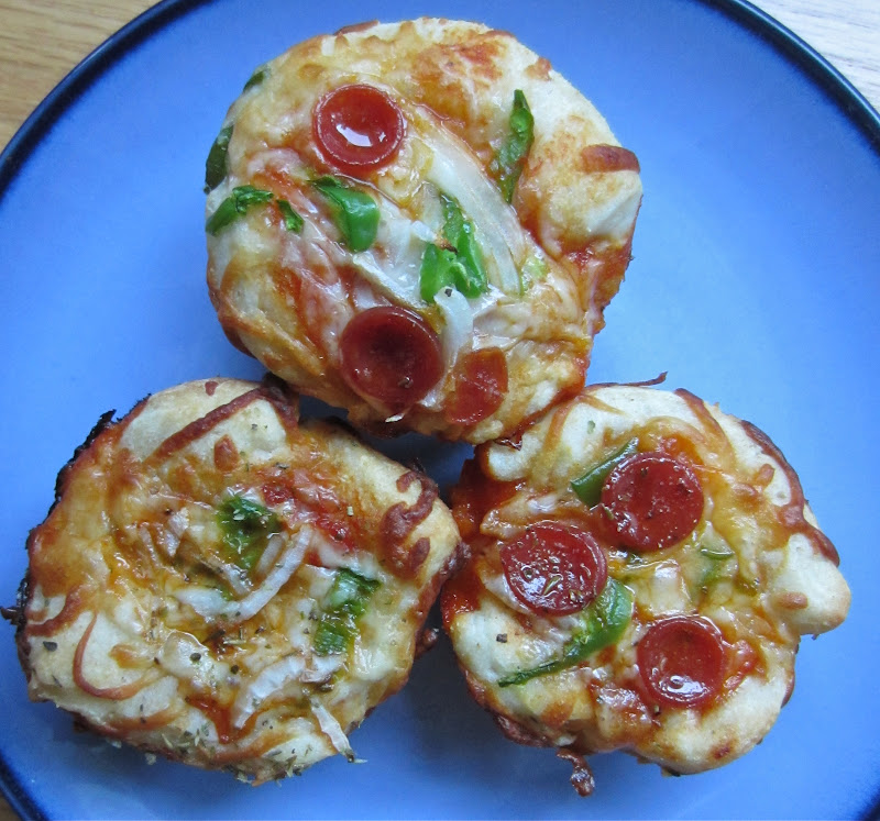 Little Mommy, Big Appetite: Tailgate Treats #1: Mini Deep Dish Pizzas
