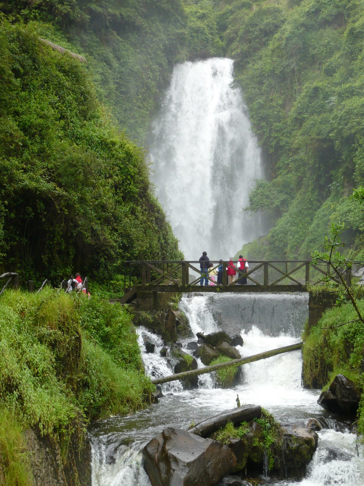 Leflers in Ecuador: Peguche Falls, Round II