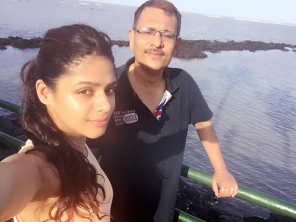 Pranati Rai Prakash Mandana Karimi Biography Age Height Profile Family ...