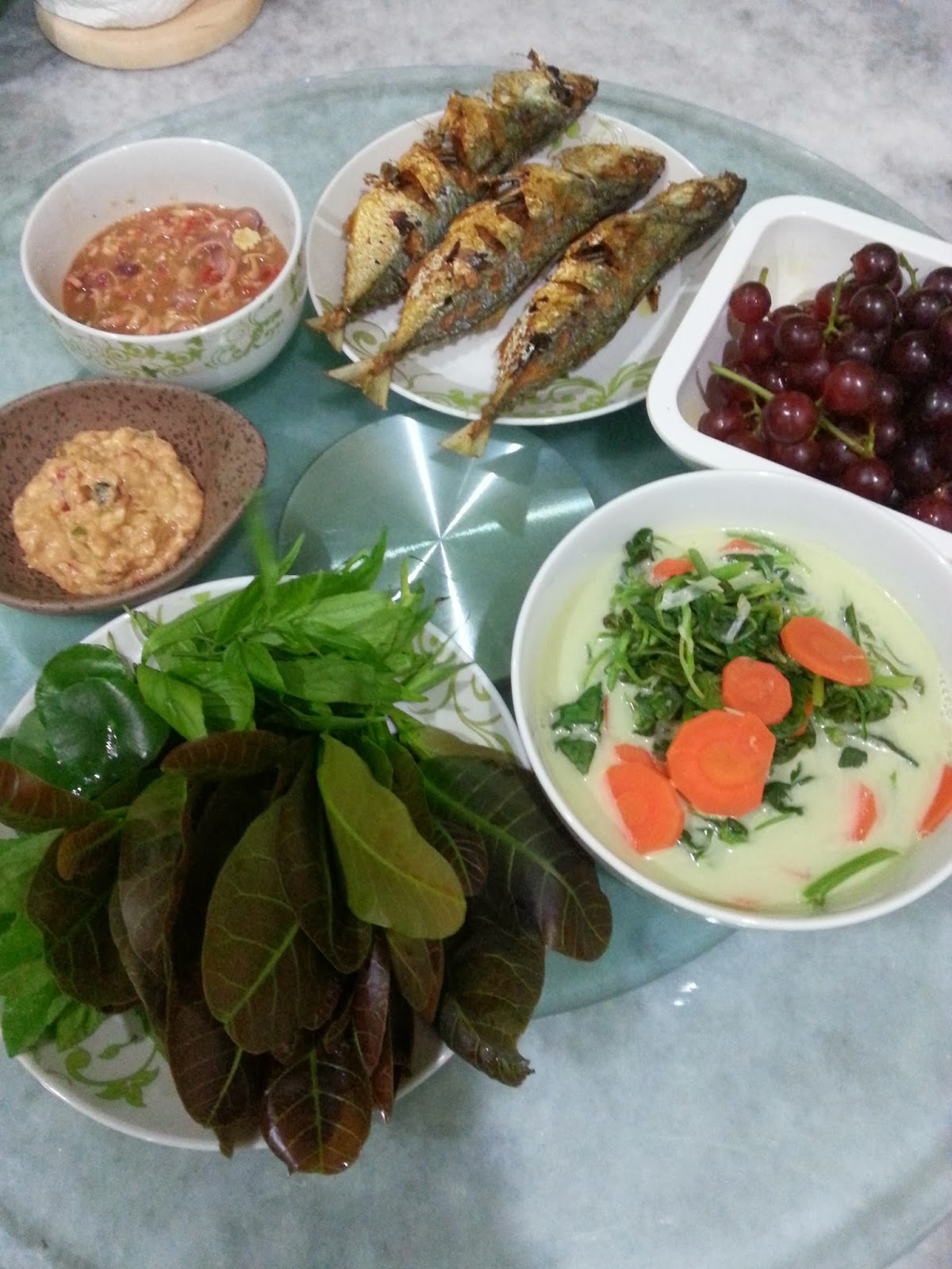 KEBUN DAN AKU: SAYUR MERANTI