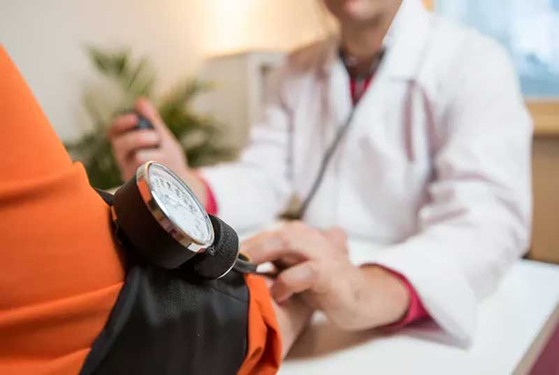 The 6 Big Health Risks of Low Blood Pressure — and What to Do About It ...