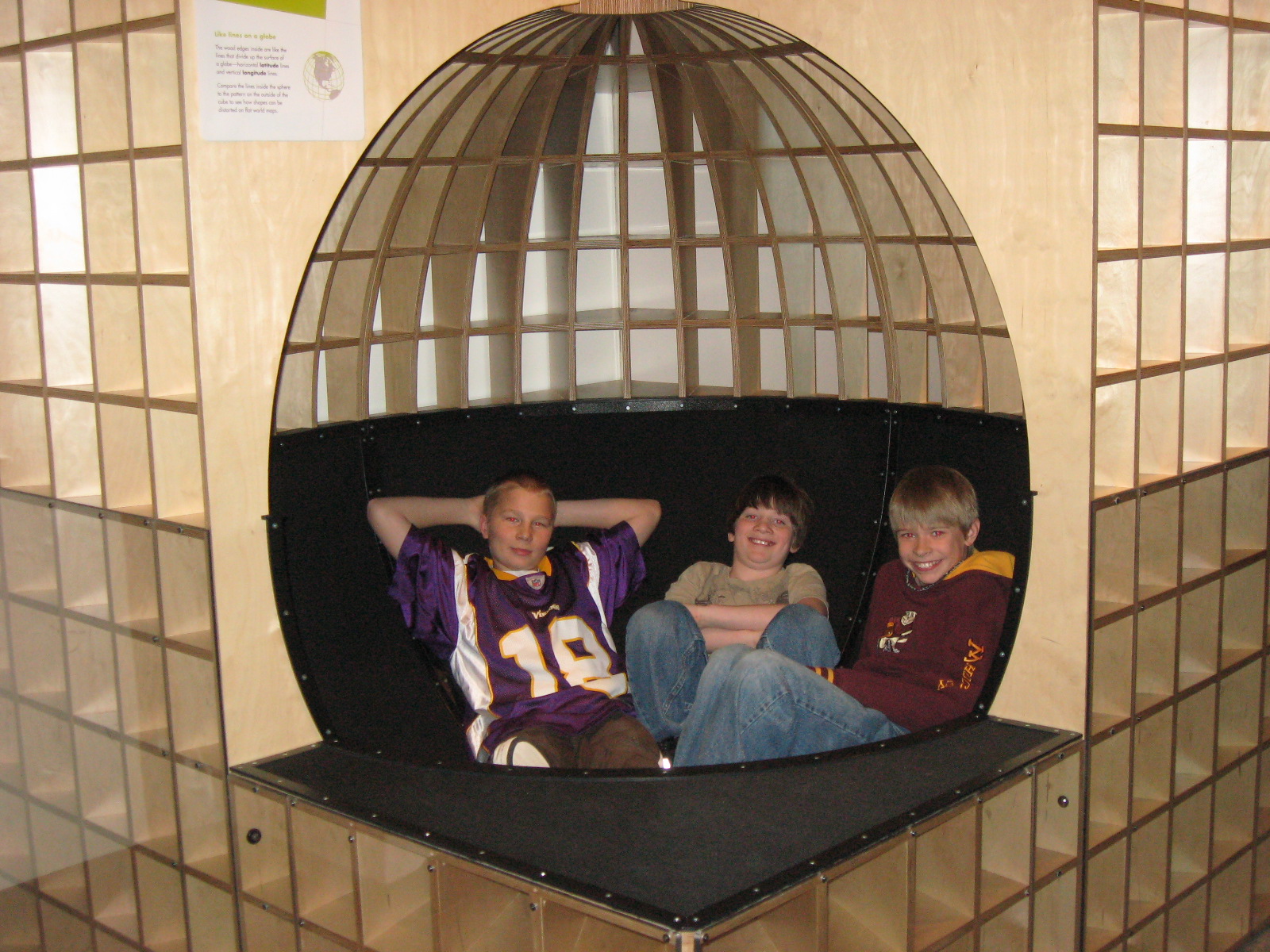 Museum Notes : Exploring Geometry Playground