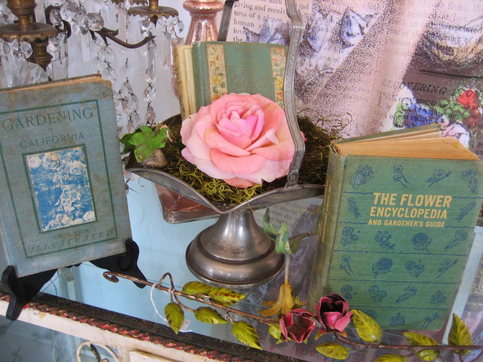 Vignettes Antiques: Coming Up Roses