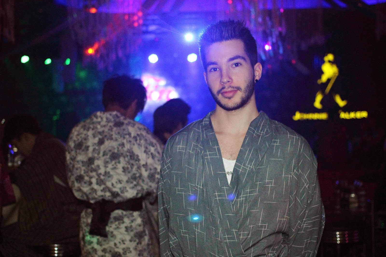 บาร์ผู้ชาย,บาร์โฮส,บาร์โฮส สุขุมวิท,บาร์โฮส รัชดา