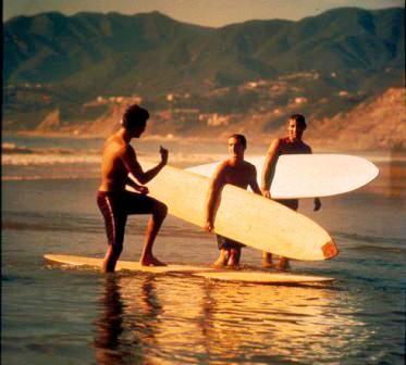 Miki Dora - O Rebelde Parte I - Fninga Surf Kultura