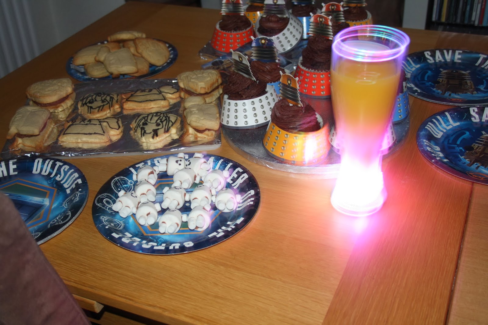 Caroline Makes....: Doctor Who Party Food - Recipes