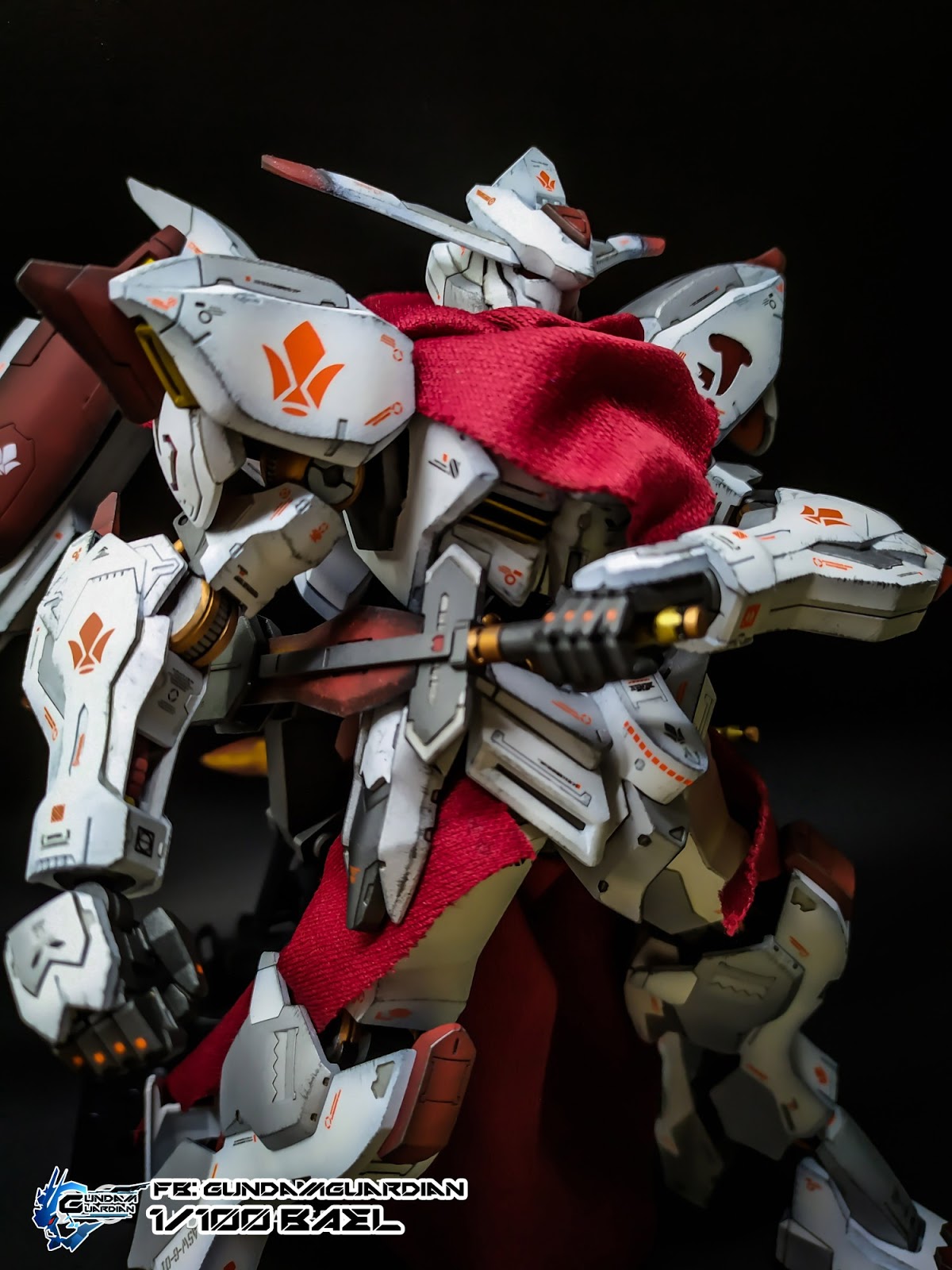 Custom Build: 1/100 "King of Mars" Tekkadan Bael