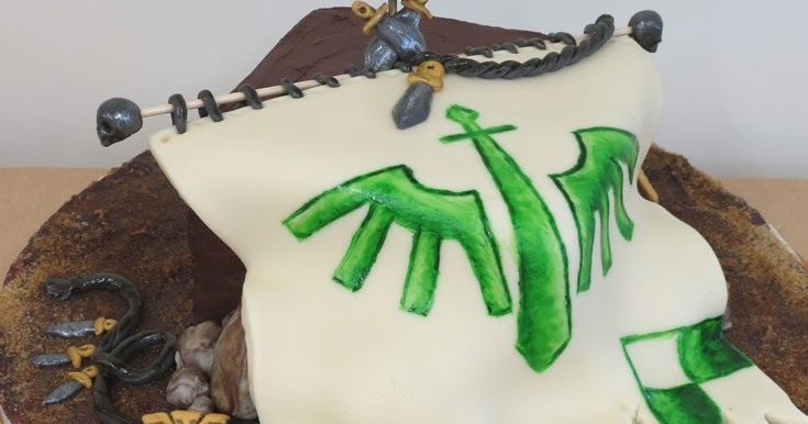 Lanteri's Kitchen - Sweet Little Things: Warhammer 40k Cake