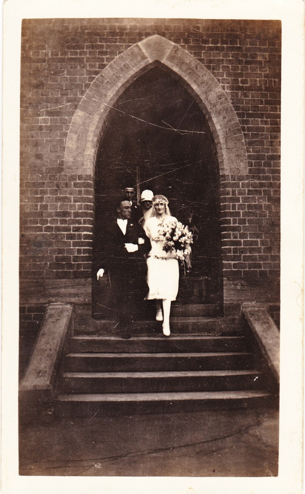 Leafing through Linda's Tree: Arthur Roberts : From Boyhood to ...