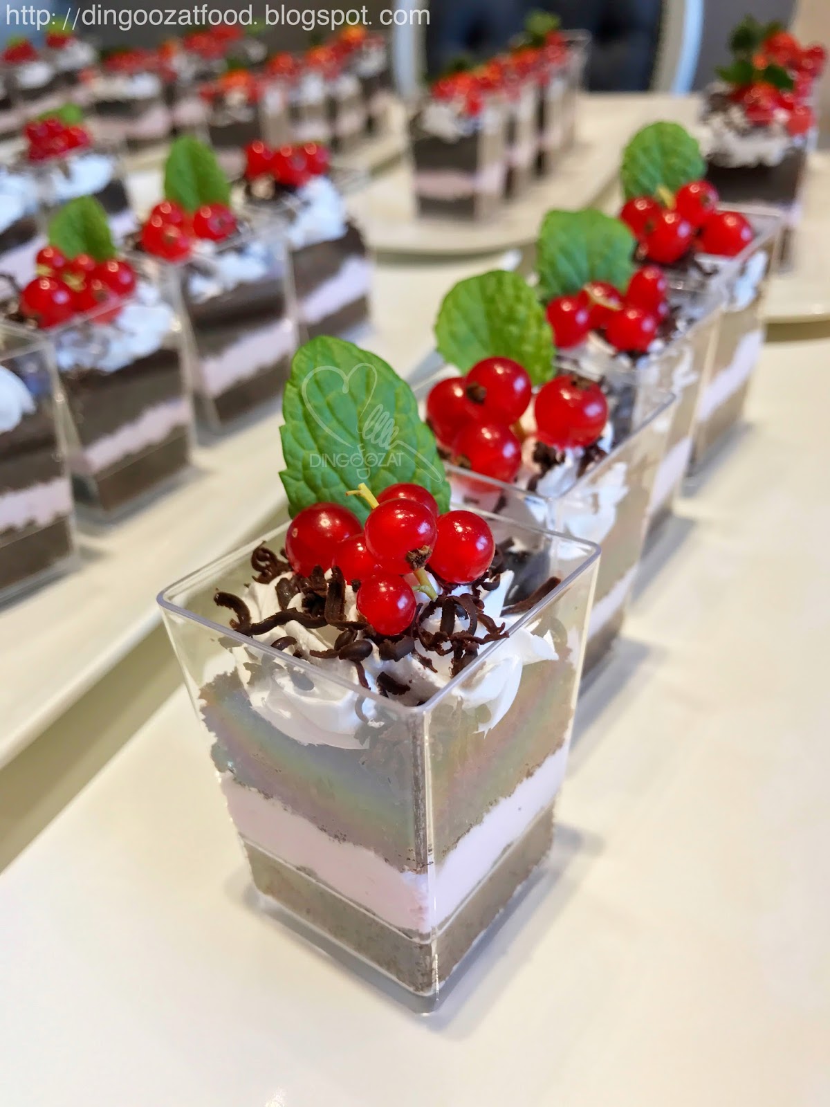Miki's Food Archives : Fruity Moist Chocolate Cake Canape