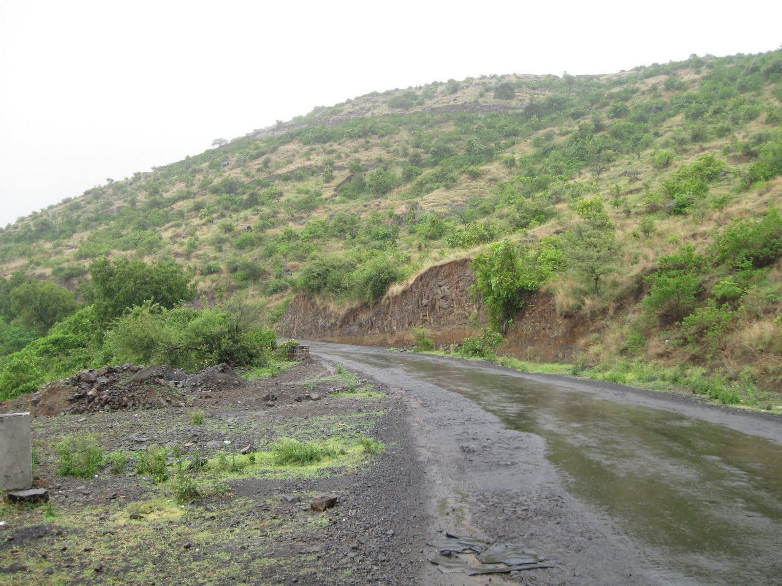 Wanderlust - My Travel Journals: Kanifnath Temple through Bopdev Ghat