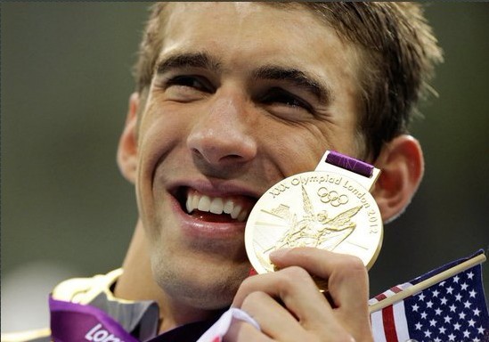 Everything Photos: Michael Phelps: Smile happily at camera