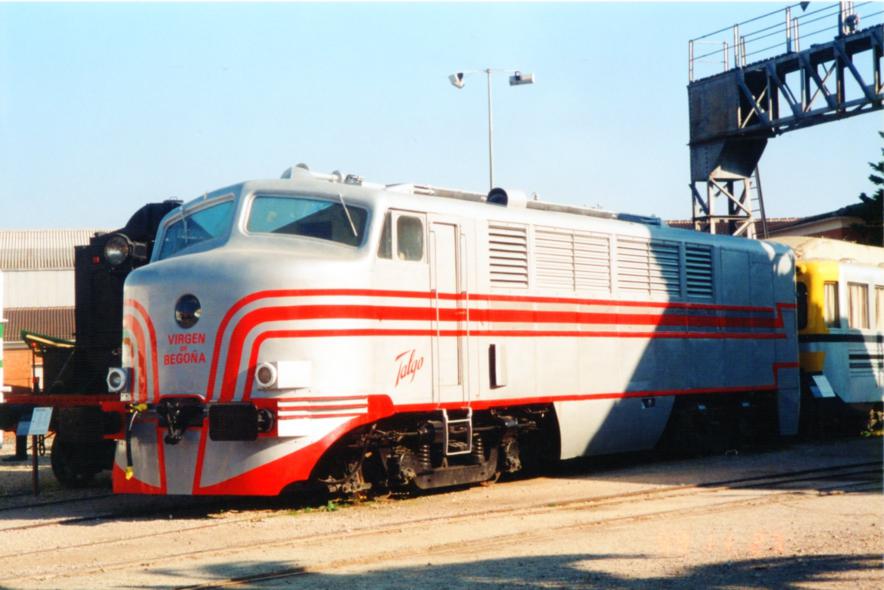 Rails sense fronteres: Locomotora sèrie 350 de Renfe - Talgo II