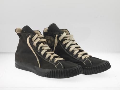 Universo Della Moda: Sejarah Converse