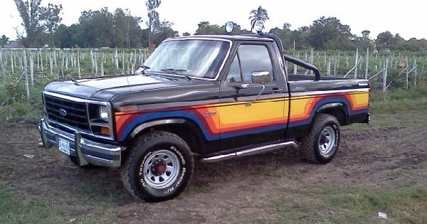 Autos del recuerdo: Pick up Ford Explorer y Explorer Lobo