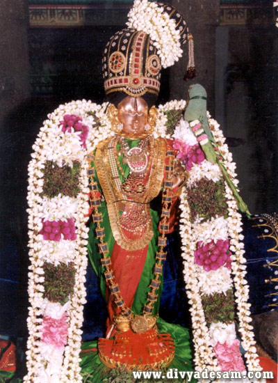 Andal, the presiding goddess of Srivilliputhur temple - interesting facts.