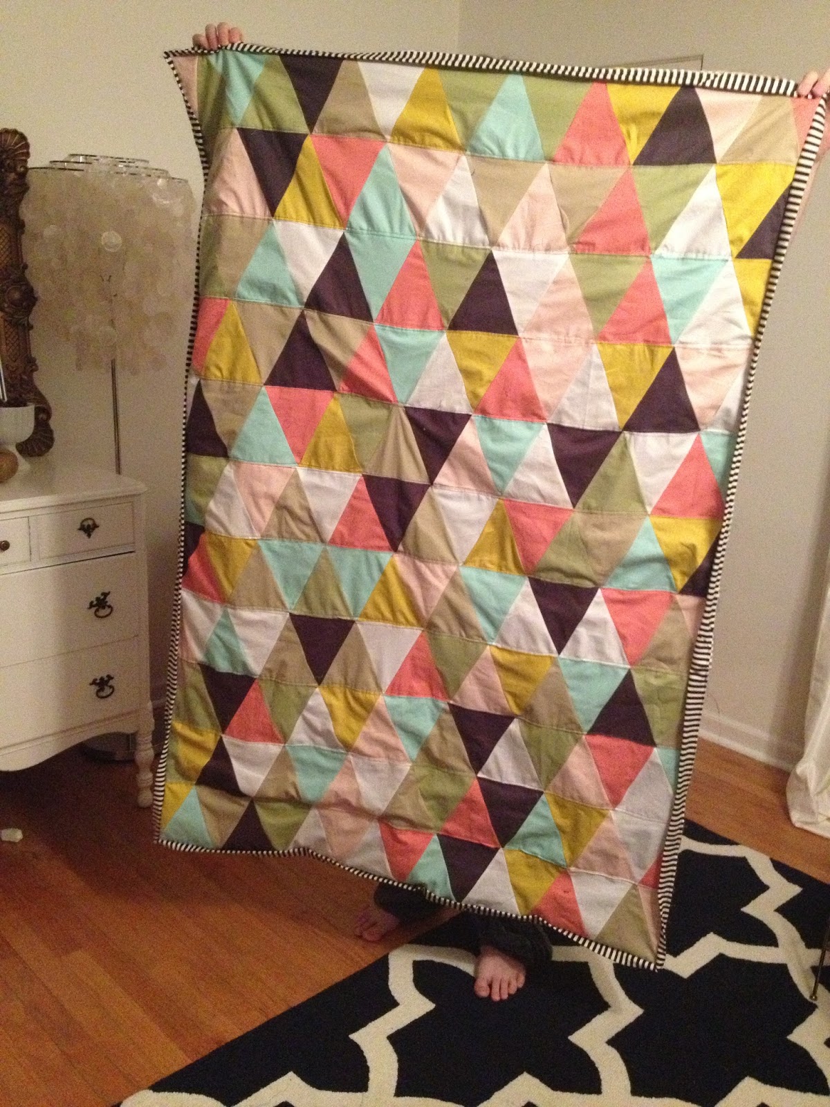Nuestra Vida Dulce: DIY Triangle Quilt: I Did It!