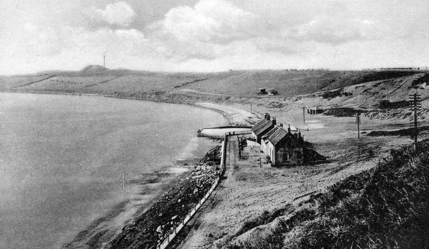 Tour Scotland: Old Photograph Cottages Buckhaven Scotland