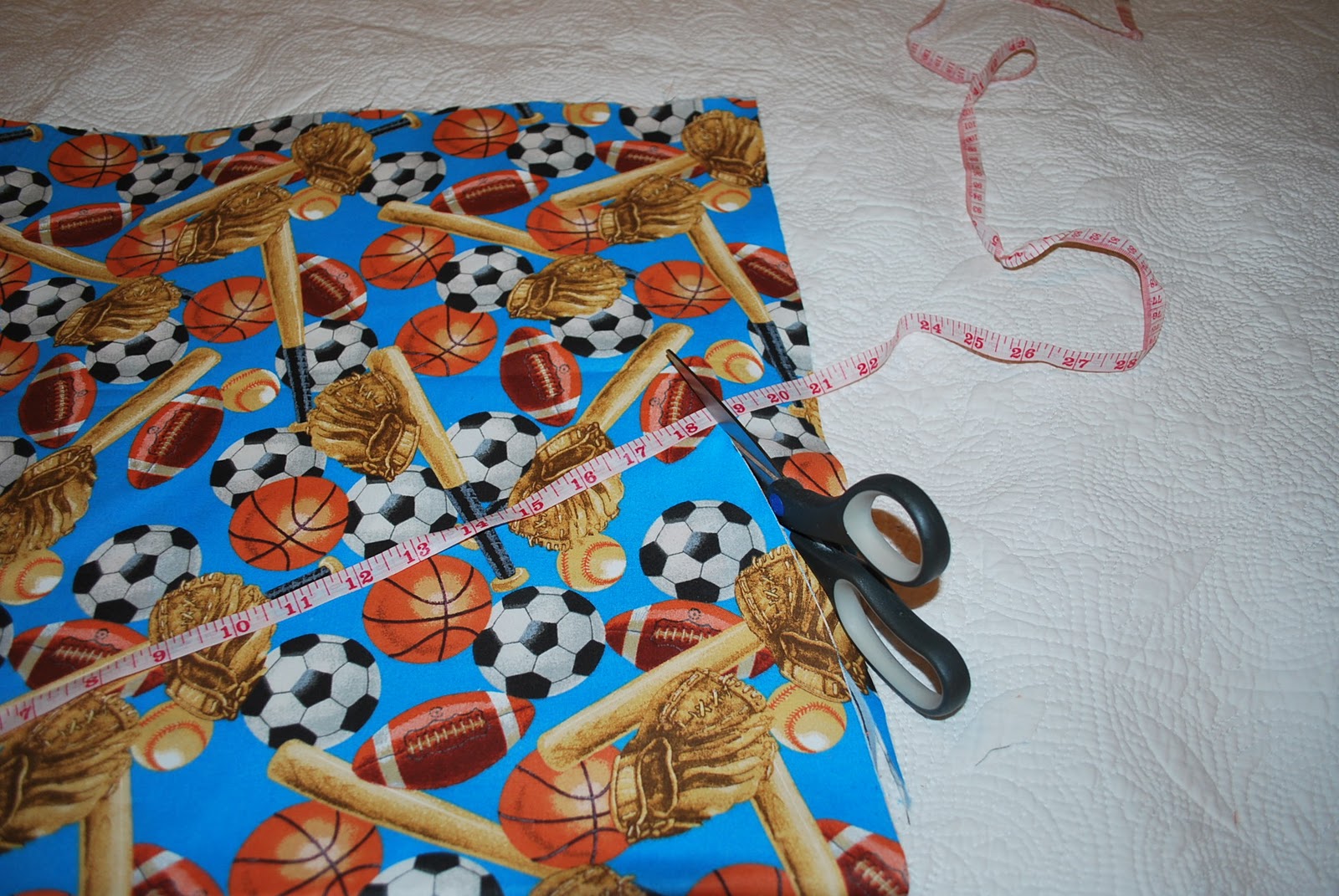 If I Can Sew It, You Can Sew It: Lego Sack Tutorial