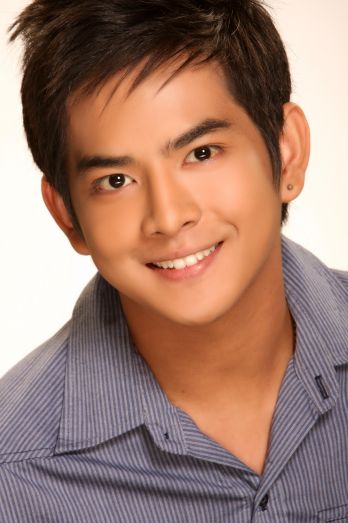 iLoveSMdavao: Neil Coleta at SM’s 3 Day Sale, May 4