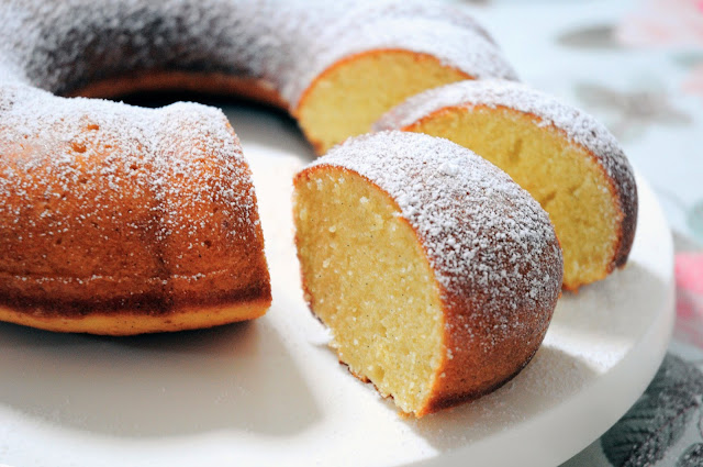 Vanilla Bean Bundt Cake | FORGET THOSE CALORIES