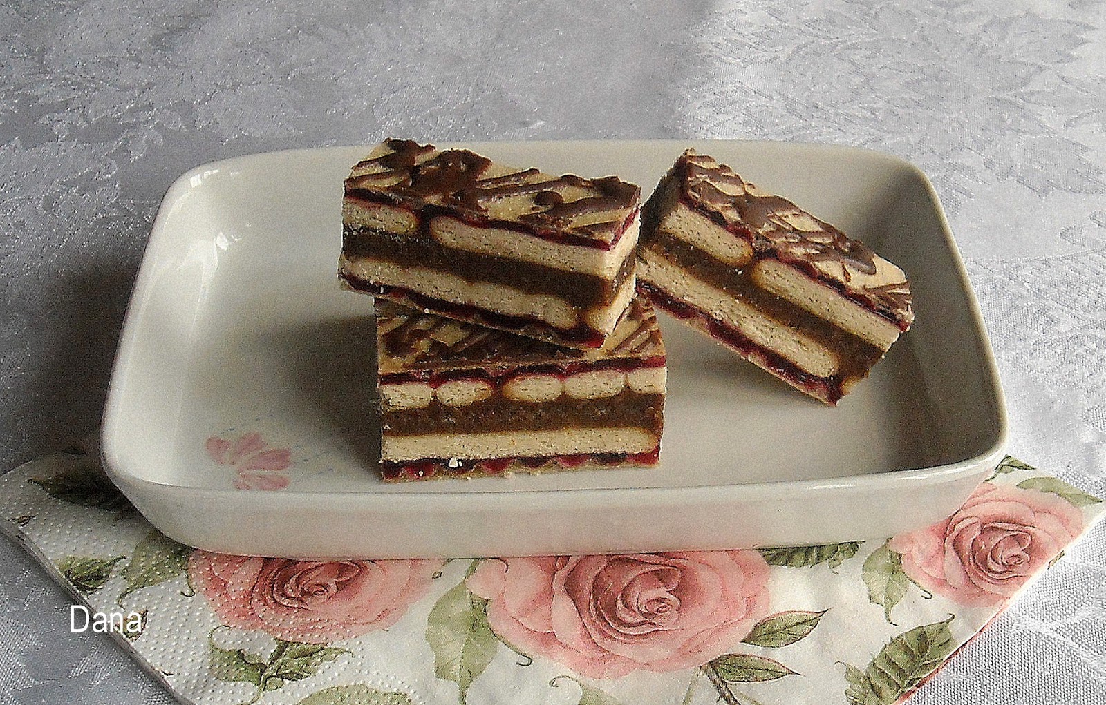 Danina kuhinja: Posne keks oblande sa džemom