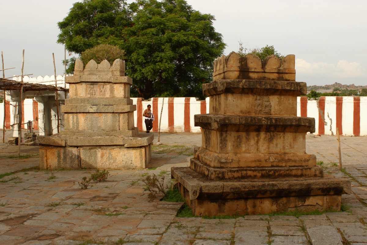 Journeys across Karnataka: ನವ ಬೃಂದಾವನ ~ Nava Brindavana, Anegundi