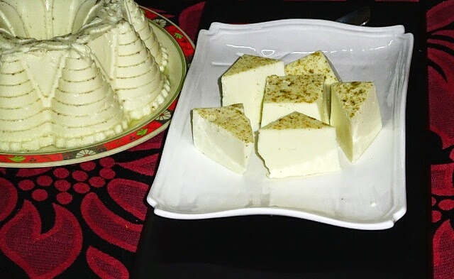 Veg Indian Good Food Recipes..: Kharwas | Cheek Indian Sweet Steamed ...