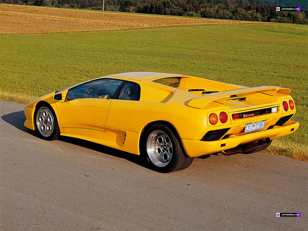Carros Clássicos: Lamborghini Diablo