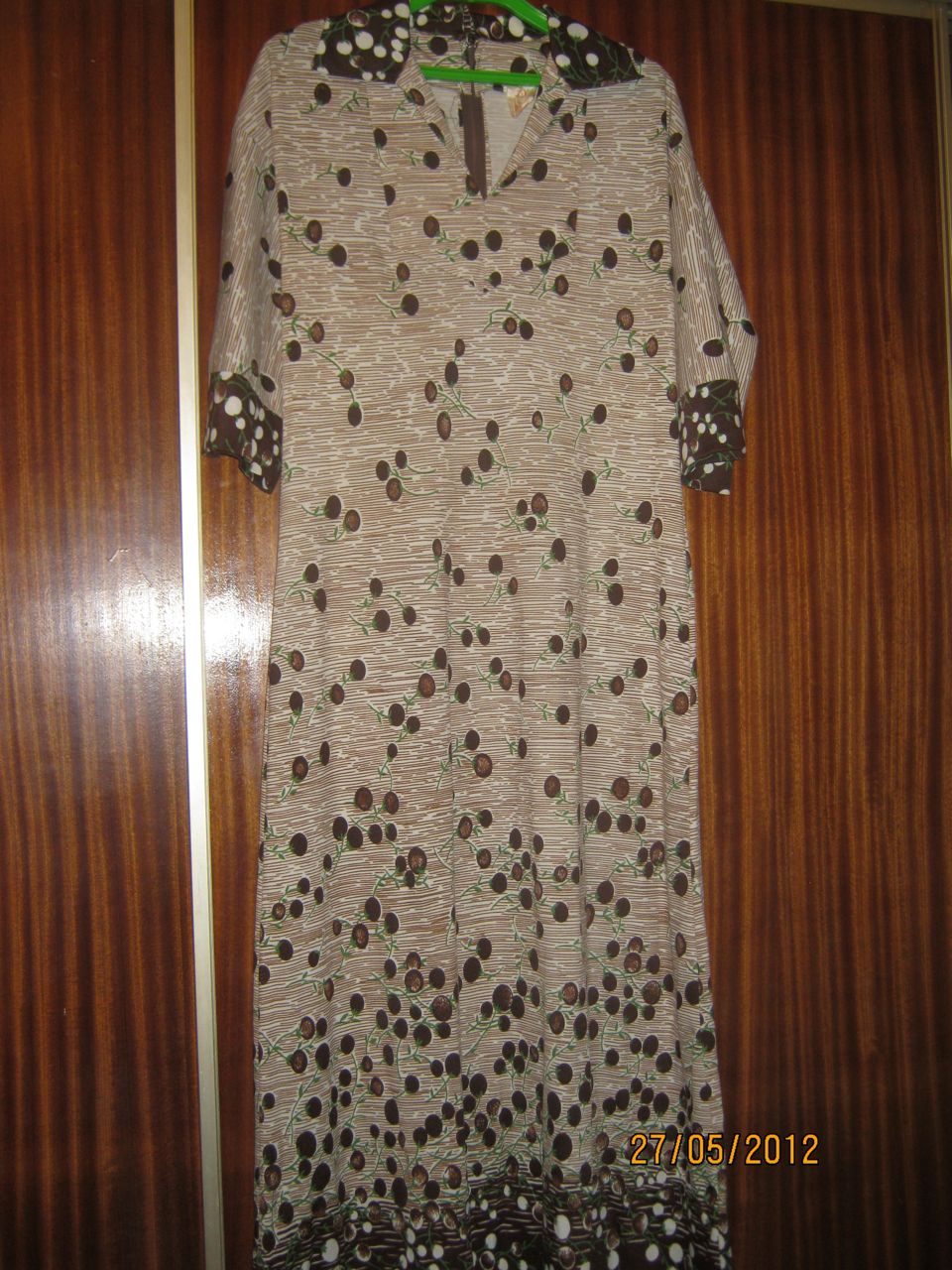 Polkadots and Spinning Tops: Polyester to the max and some crimplene as ...