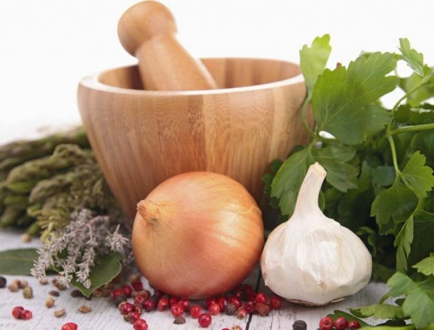 "Simplemente Mujer": Consejos para consumir ajo y cebolla