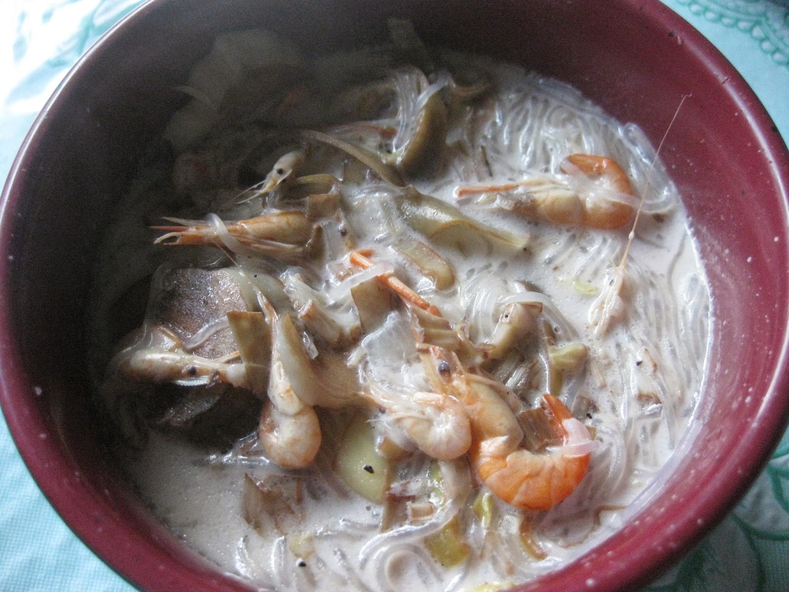 Kusina Diary: Laksa: Pinoy style!