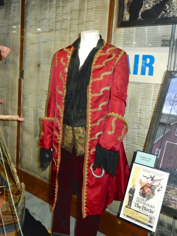 Hollywood Movie Costumes and Props: Christopher Walken's Captain Hook ...