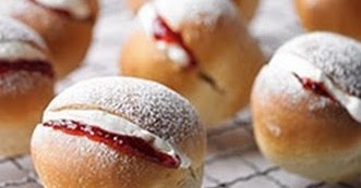 Kitchen Cook: Devonshire Splits