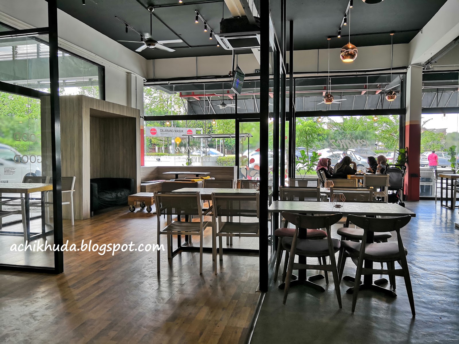 Achik Huda: Food Review | Pelbagai Konsep Makanan Yang Sedap dan ...