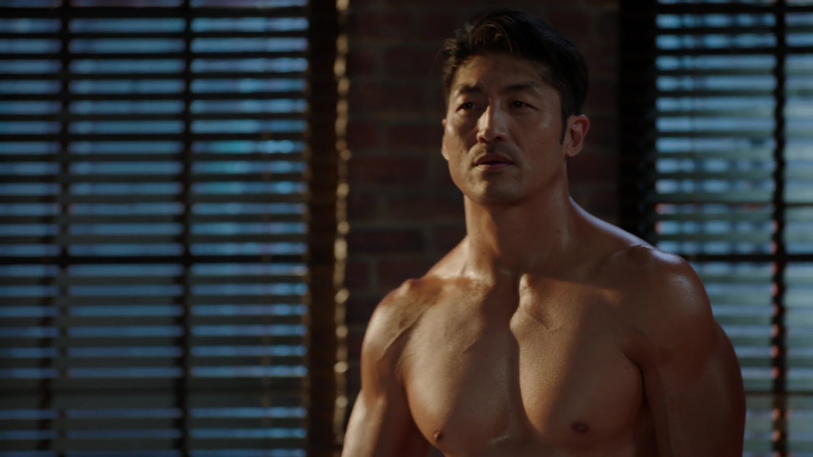 Alexis_Superfan's Shirtless Male Celebs: Brian Tee shirtless in Chicago Med, Season 4, Ep 4