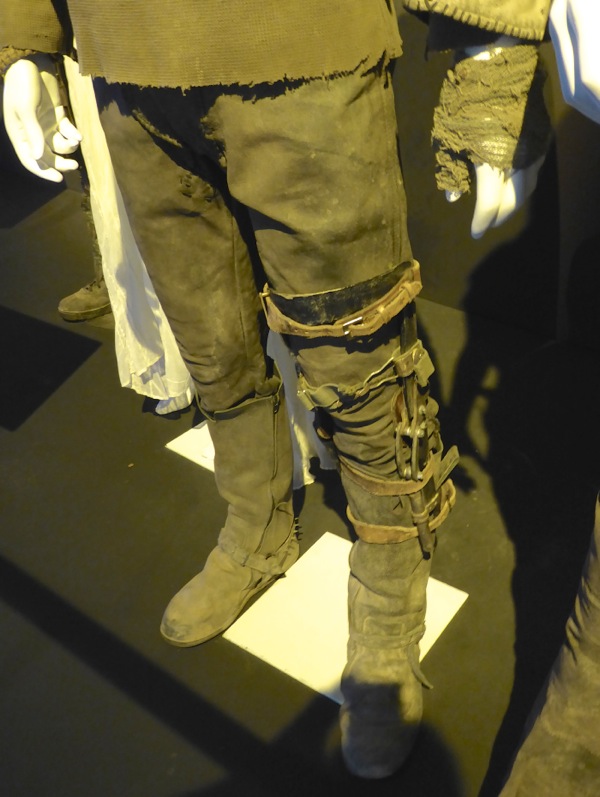 Hollywood Movie Costumes and Props: Oscar-winning Mad Max: Fury Road ...