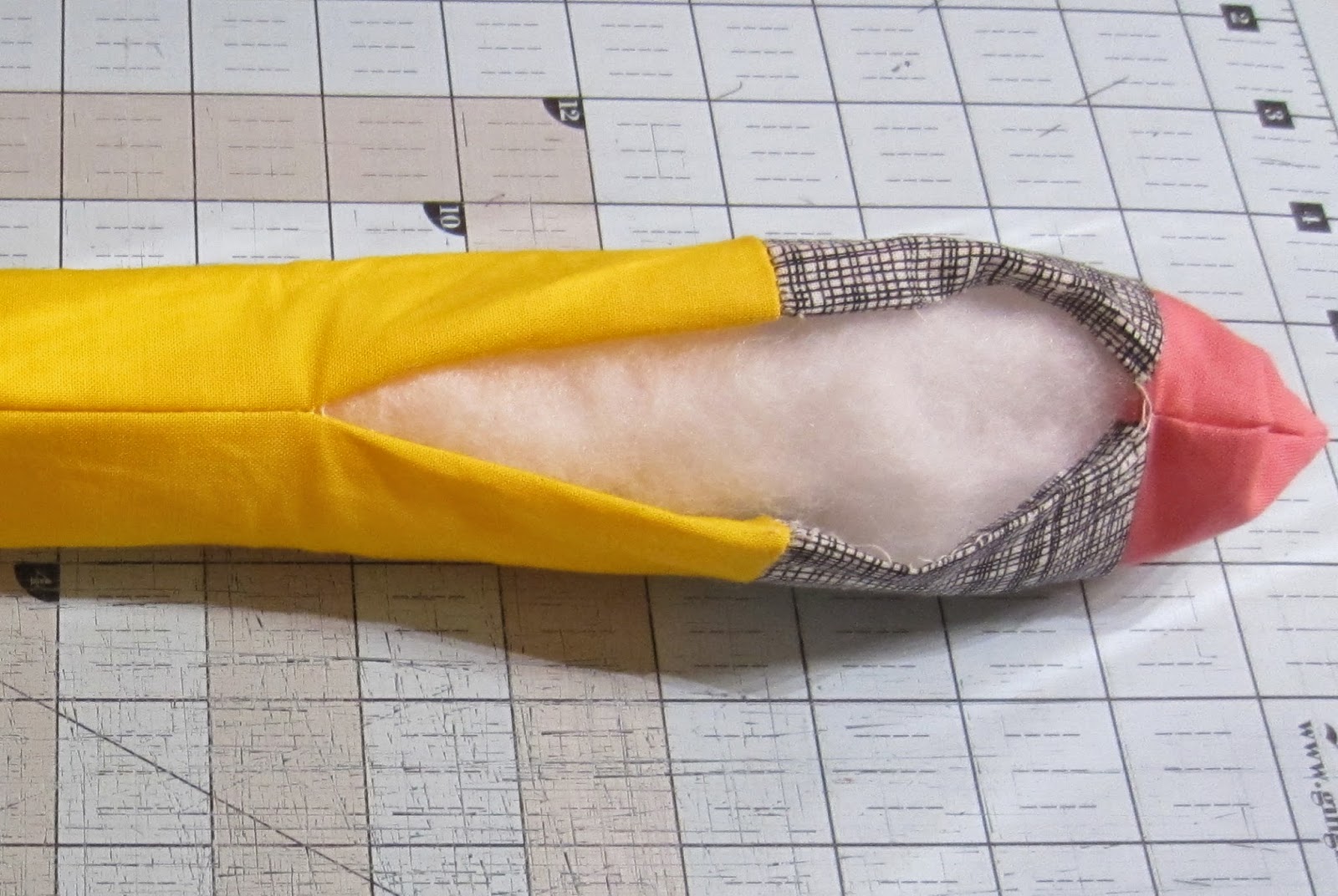 Molly B Quilts: Puffy Pencil Pointer