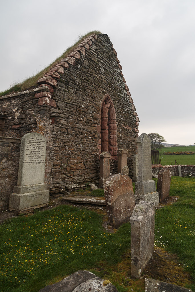 Sea kayaking with seakayakphoto.com: Je suis prest in Skipness Chapel ...