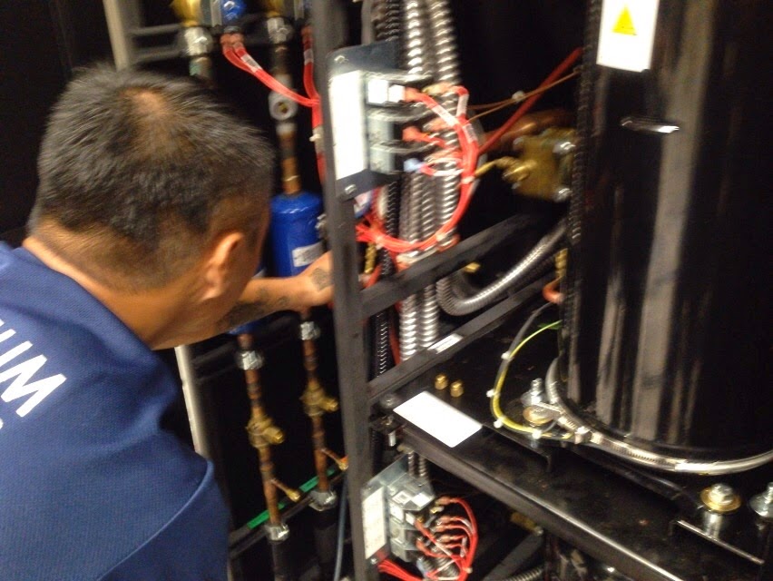 Dragonlim Aircon & Engineering Pte Ltd: Replacement of the compressor ...