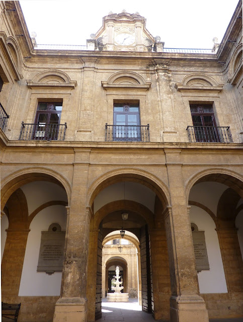 NUESTRAS FOTOS: RECTORADO UNIVERSIDAD DE SEVILLA, INTERIORES