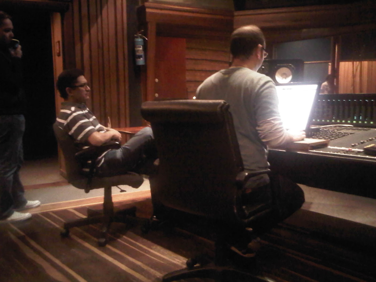 Macove: El fin de las compañías de discos