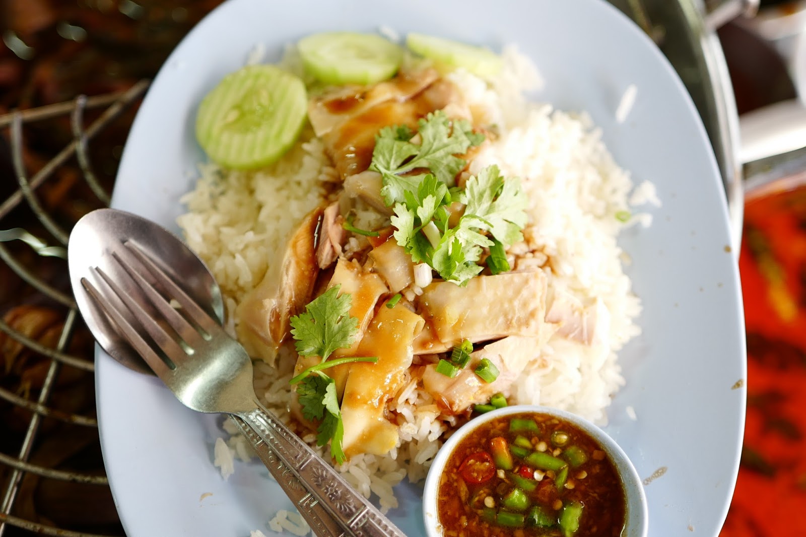 JE TunNel: FOOD for Thought @ Betong, Thailand!