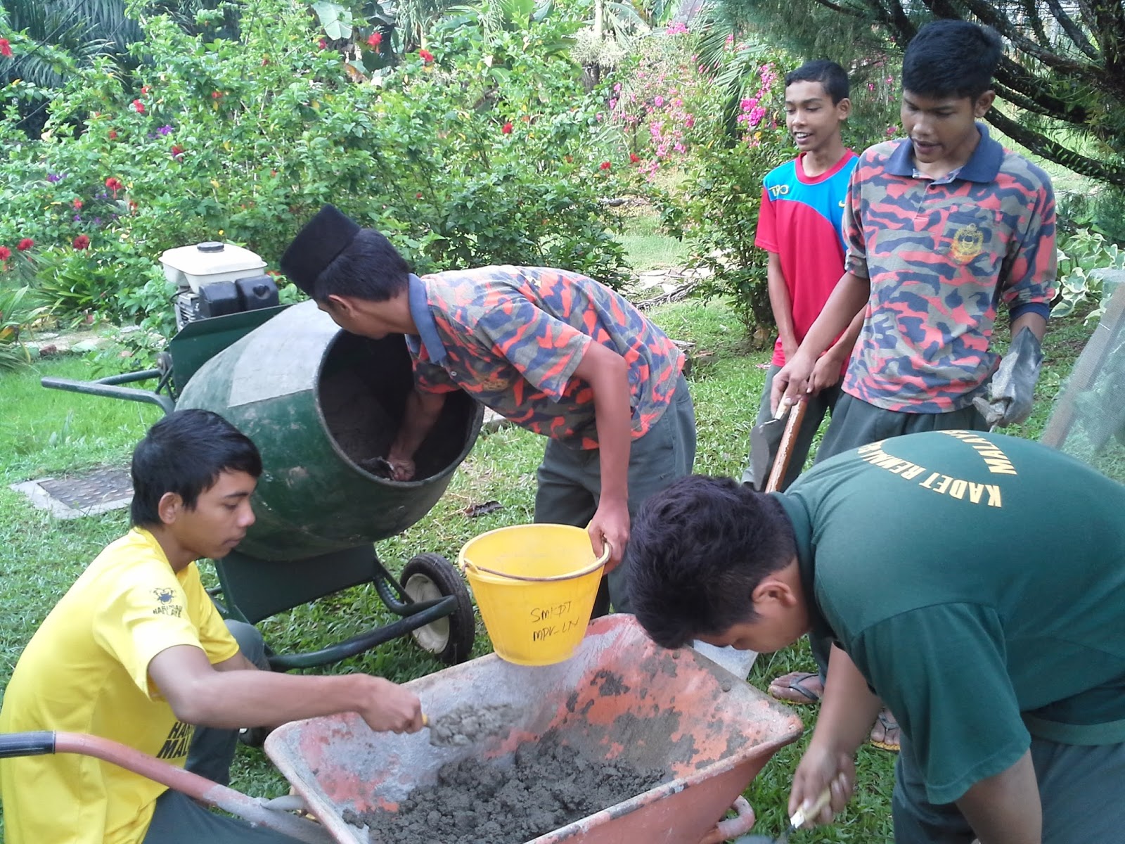PSS TUN SRI LANANG SMKPT: LANGKAH-LANGKAH MEMBUAT SIMEN FERO CENDAWAN